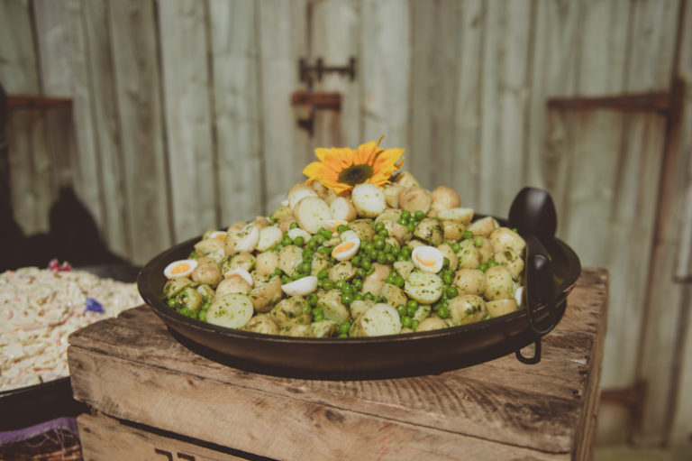 Rustic Wedding Buffet | Love Bean